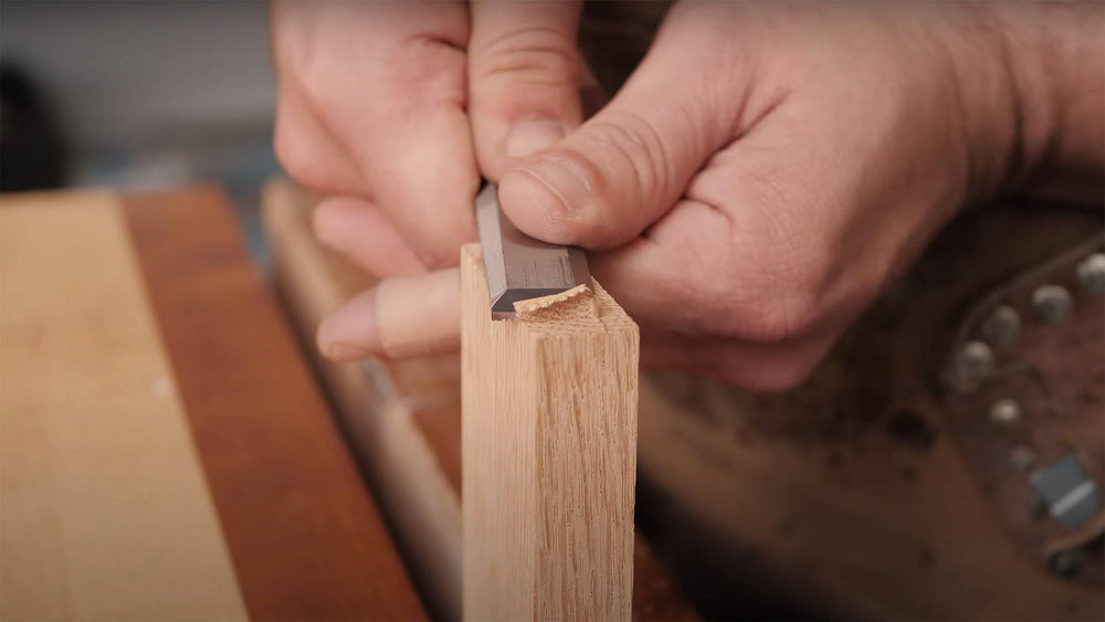 How to Sharpen a Chisel in 1 Minute: A Simple Guide for Beginner ...